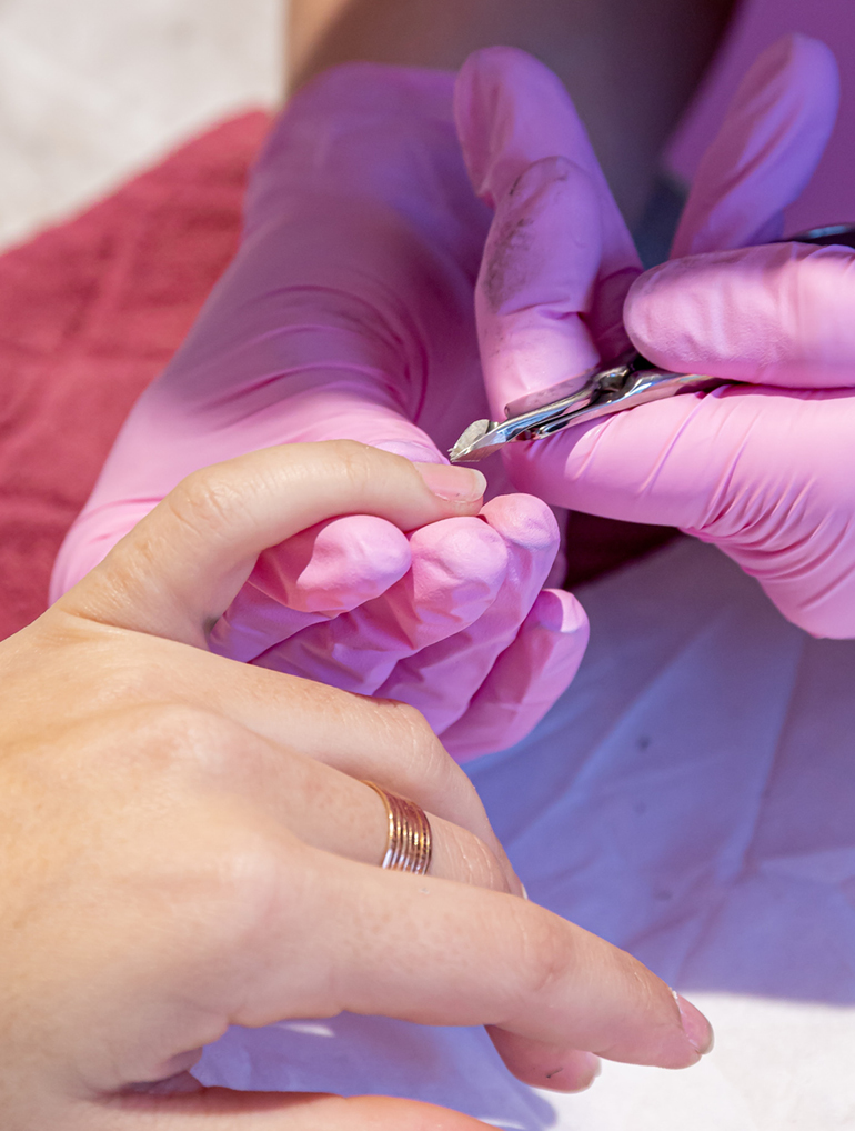 How to: DIY manicure | Harriet Westmoreland- Sloane Street